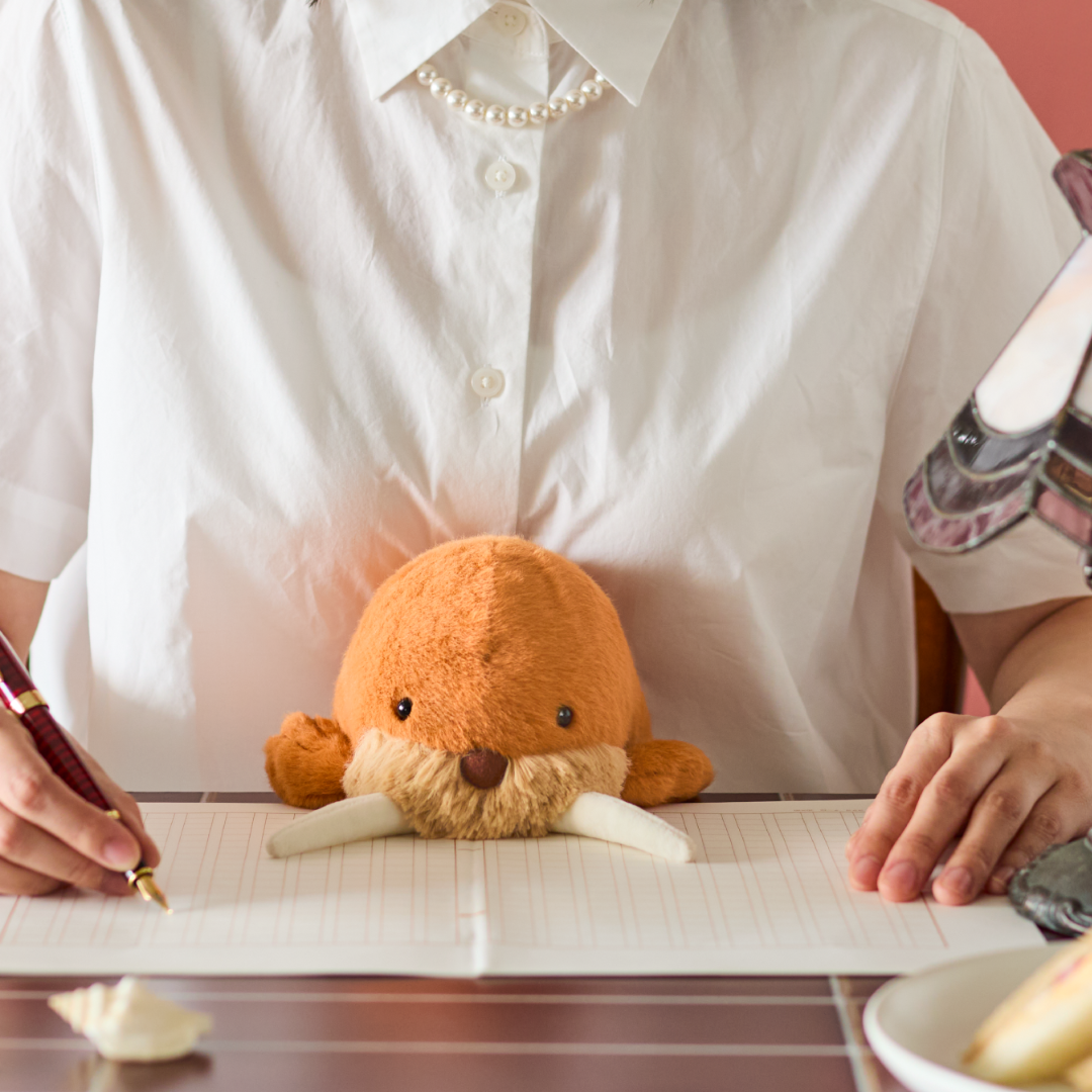 Pal posture plush - Walrus – Sonny Angel France